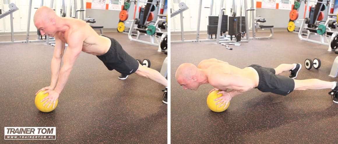Laat je borst exploderen met deze borst circuittraining - Trainer Tom