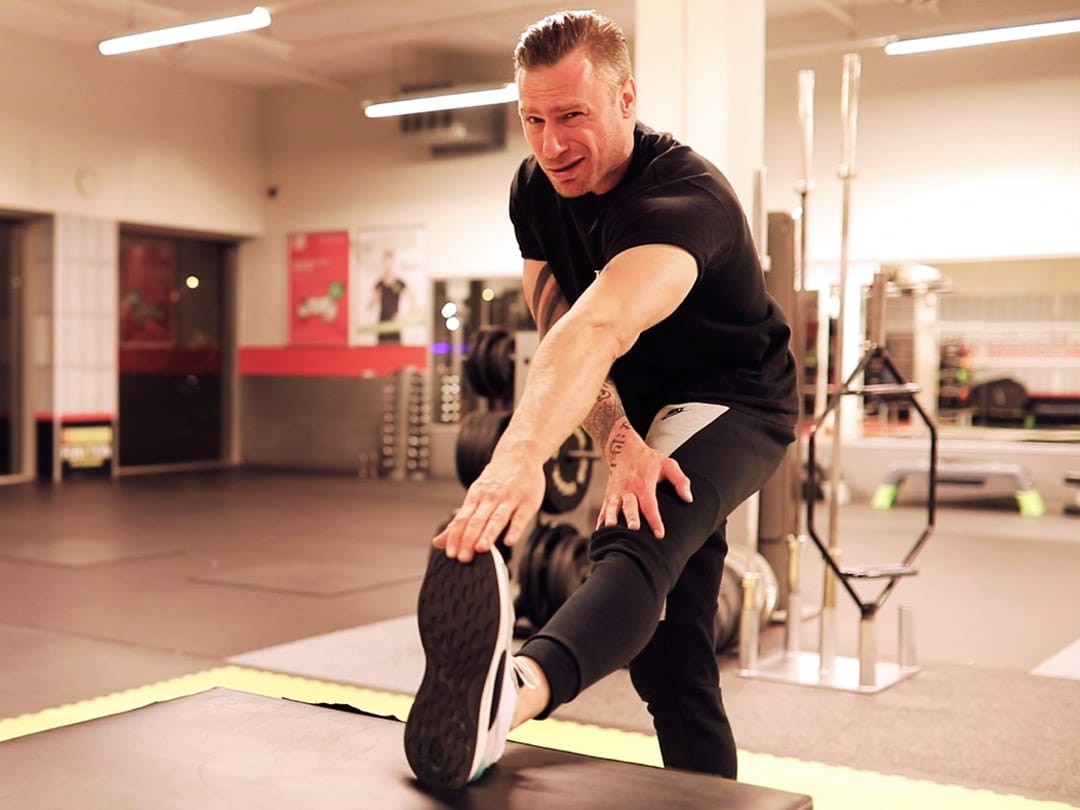 Vier rekoefeningen voor je hamstrings (achterzijde bovenbenen ...